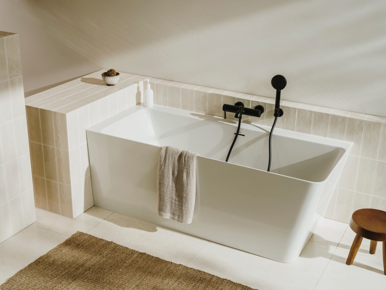 Ona collection | Roca Bathrooms Hong Kong